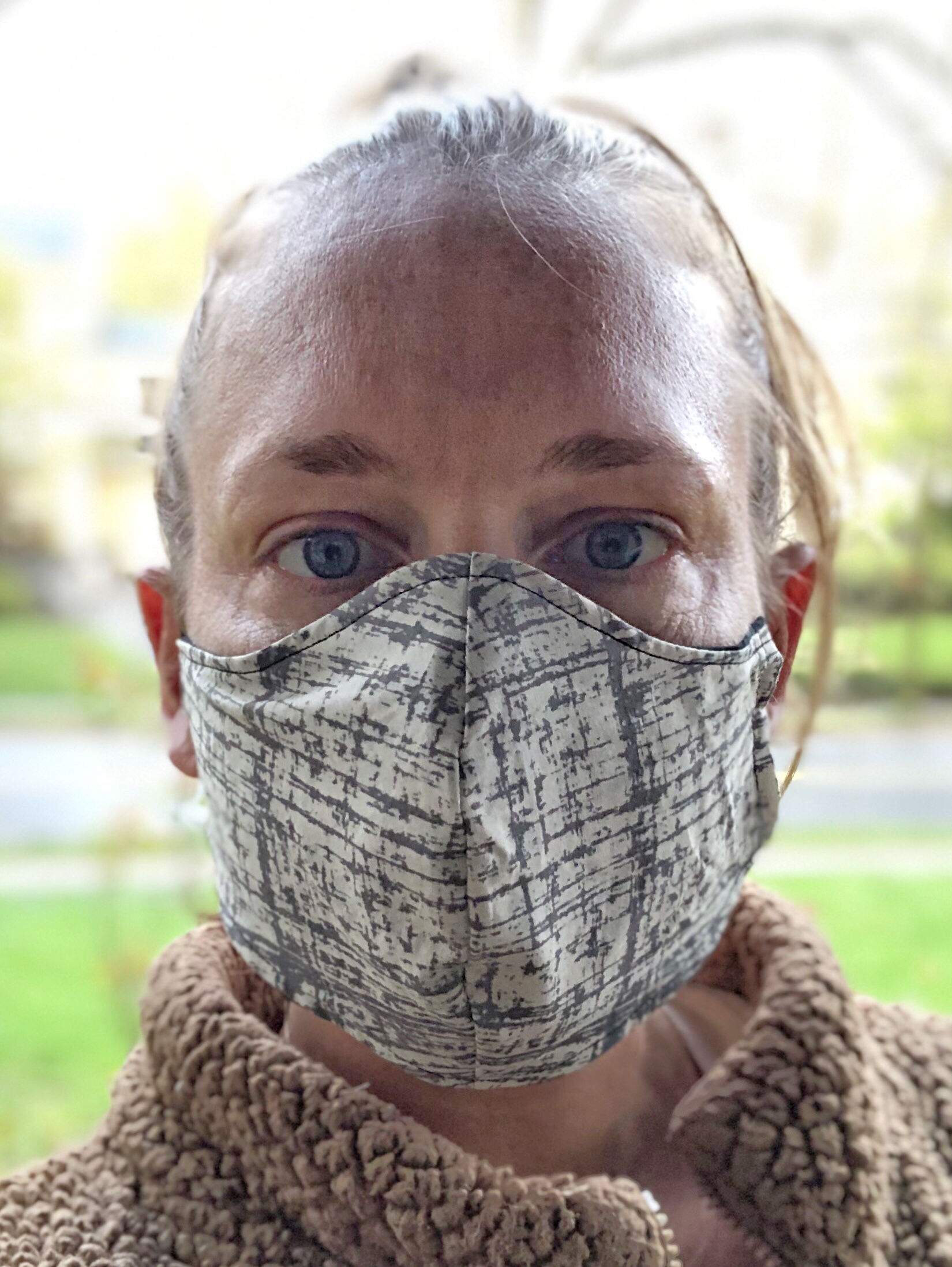 Masks Makers – Momming Hard